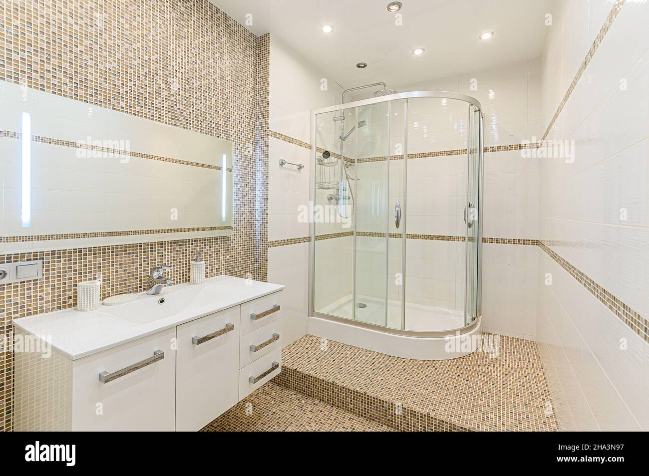 Russia, Moscow- May 08, 2020: interior room modern bathroom, sink ...