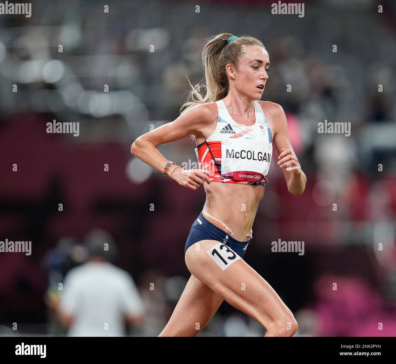 Elish McColgan competing in the 10,000 meters of the 2020 Tokyo Olympic ...