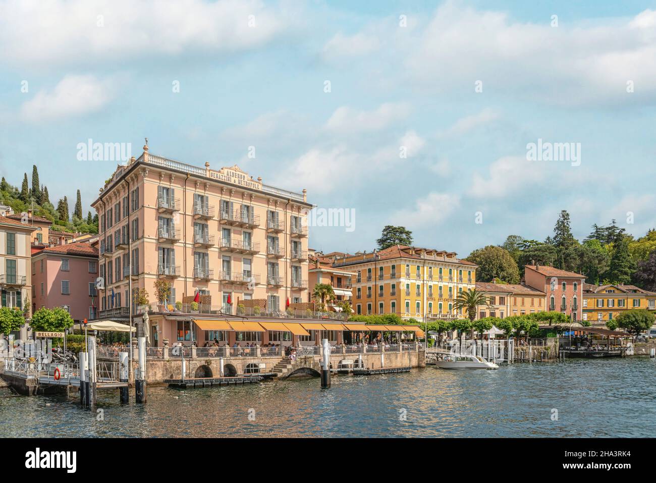 Lake promenade of Bellagio seen from the sea side, Lombardy, Italy ...
