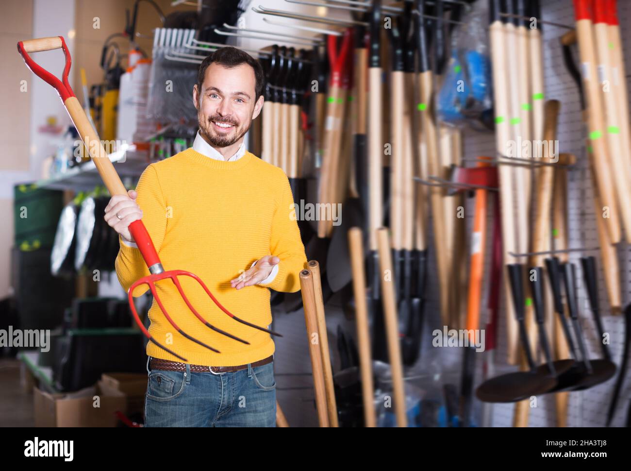 Pitchforks hi-res stock photography and images - Alamy