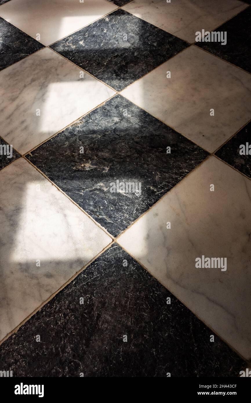 diamond floor tiles with shadow pattens Stock Photo - Alamy