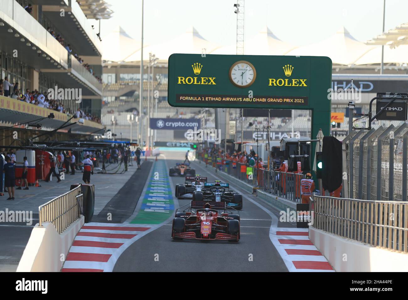 Abu Dhabi, UAE. 10th December 2021; Yas Marina Circuit, Abu Dhabi ...