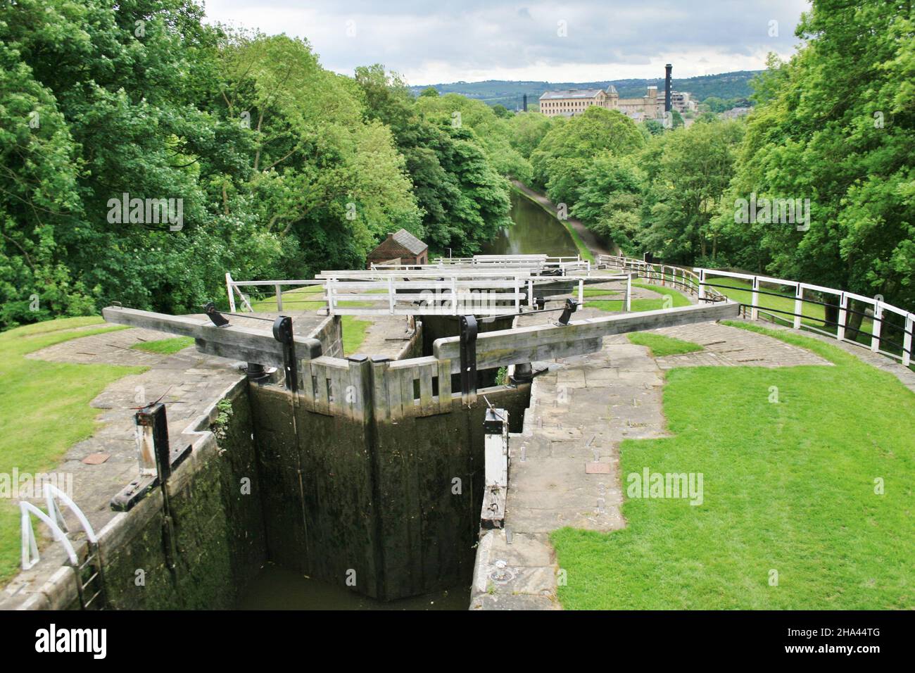 Rise locks hi-res stock photography and images - Alamy