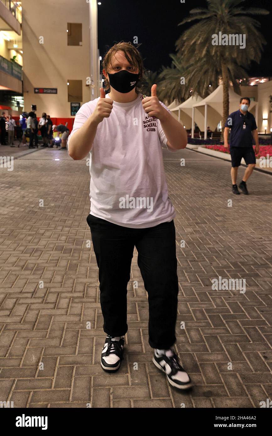 Lewis capaldi 2021 hi-res stock photography and images - Alamy