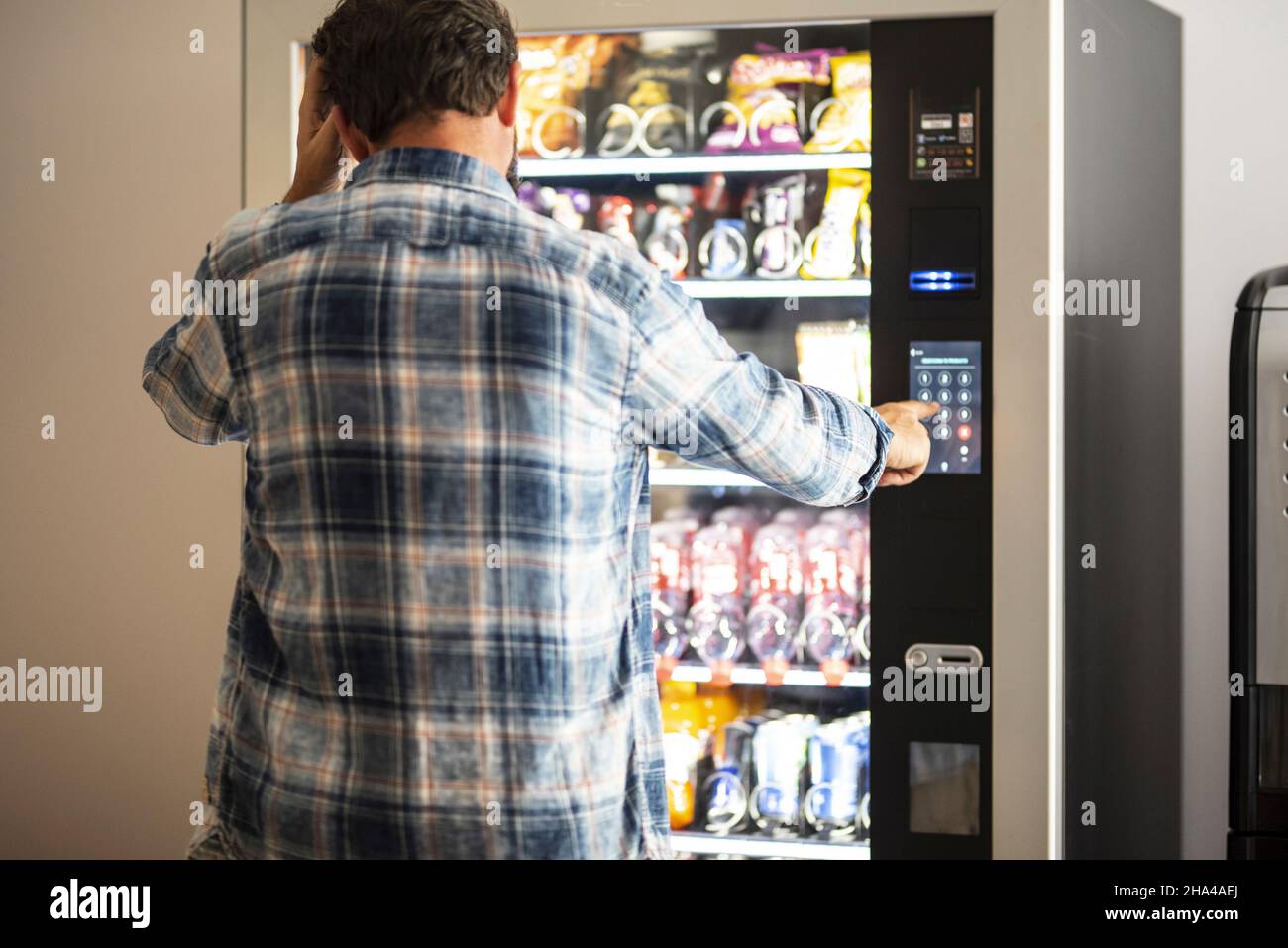 Vending machine office hi-res stock photography and images - Alamy