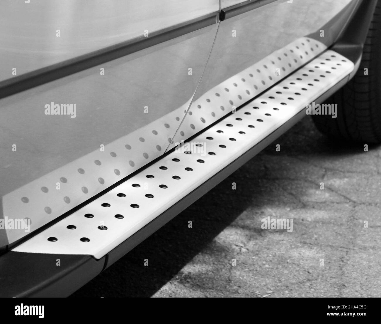 Car step. SUV running board Stock Photo - Alamy