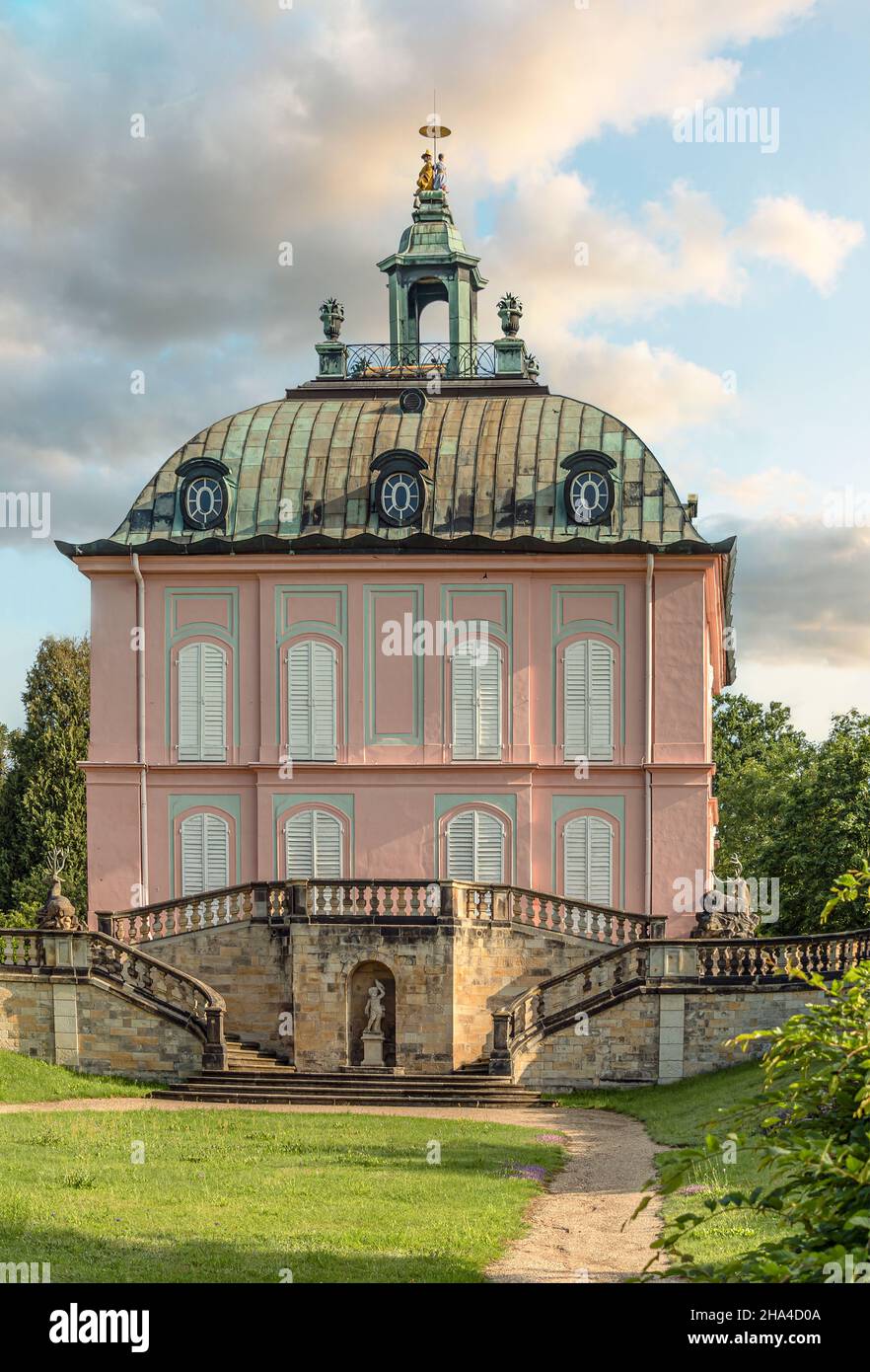 Small castle hi-res stock photography and images - Alamy