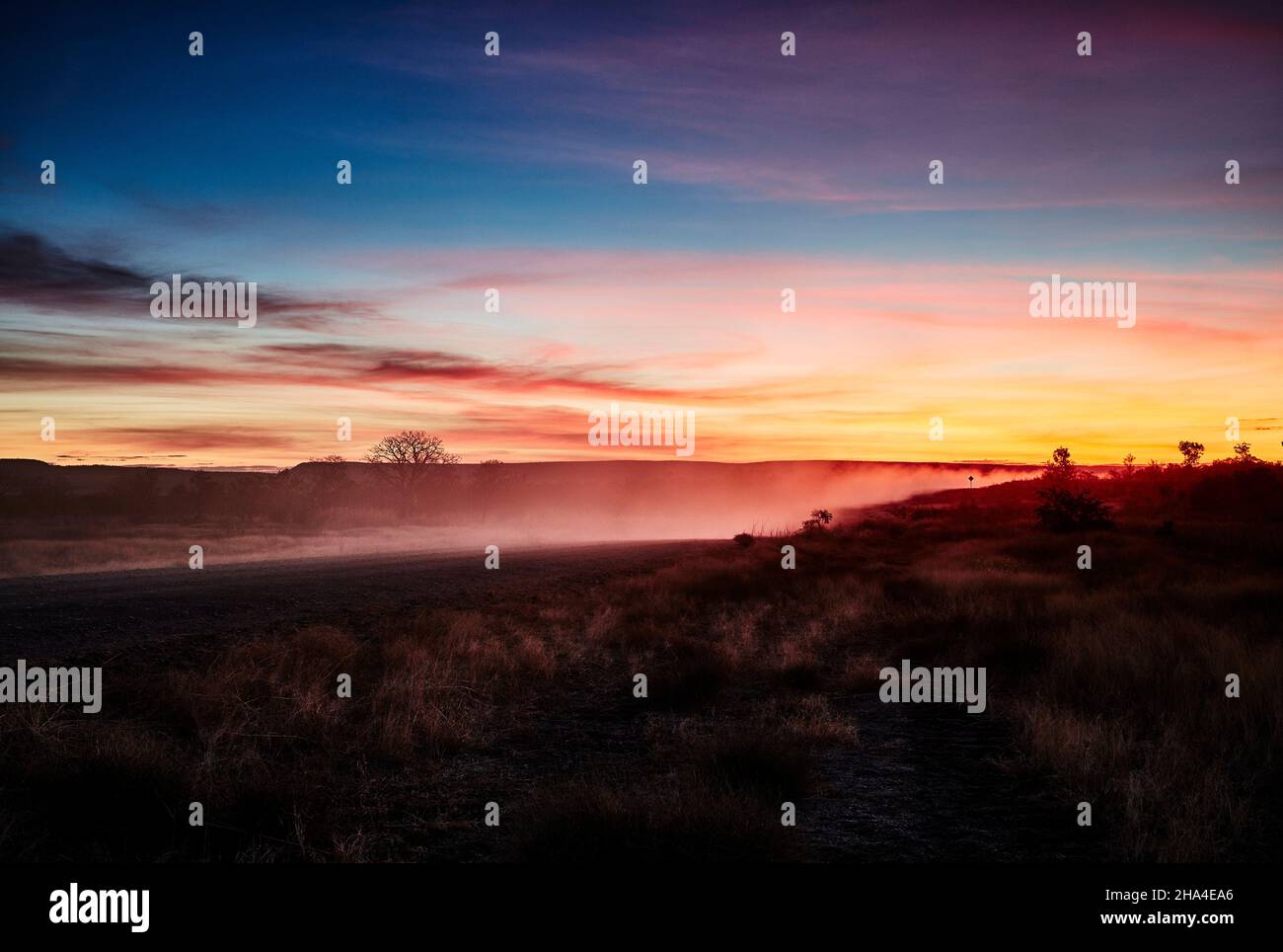Dust trail hi-res stock photography and images - Alamy