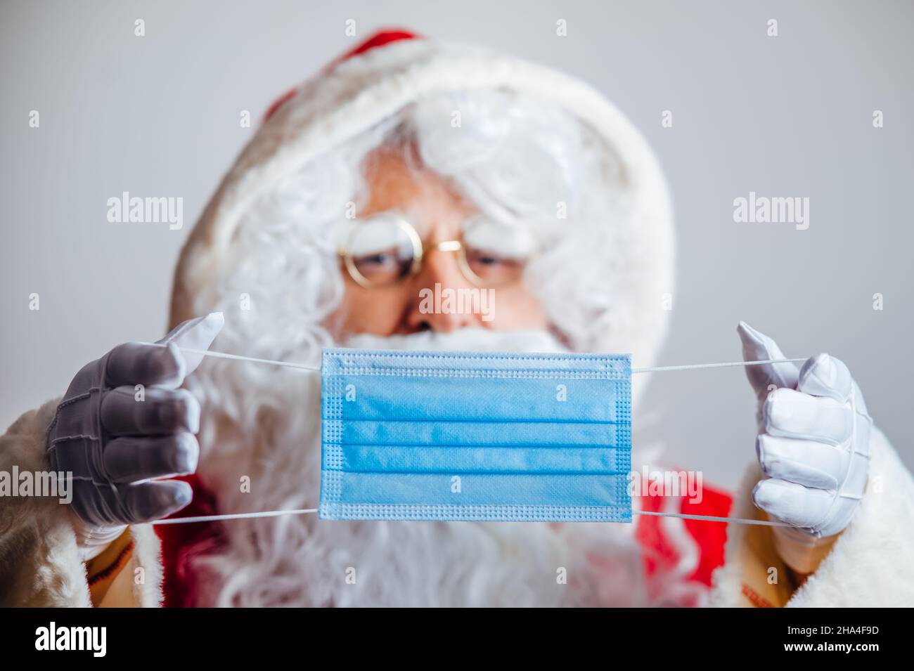 Put the mask hi-res stock photography and images - Alamy