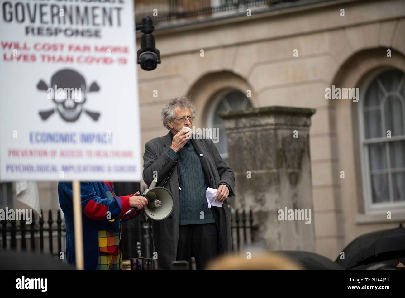 piers corbyn protesting in london Stock Photo - Alamy