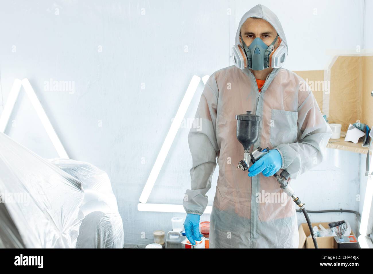 Paint chamber hi-res stock photography and images - Alamy