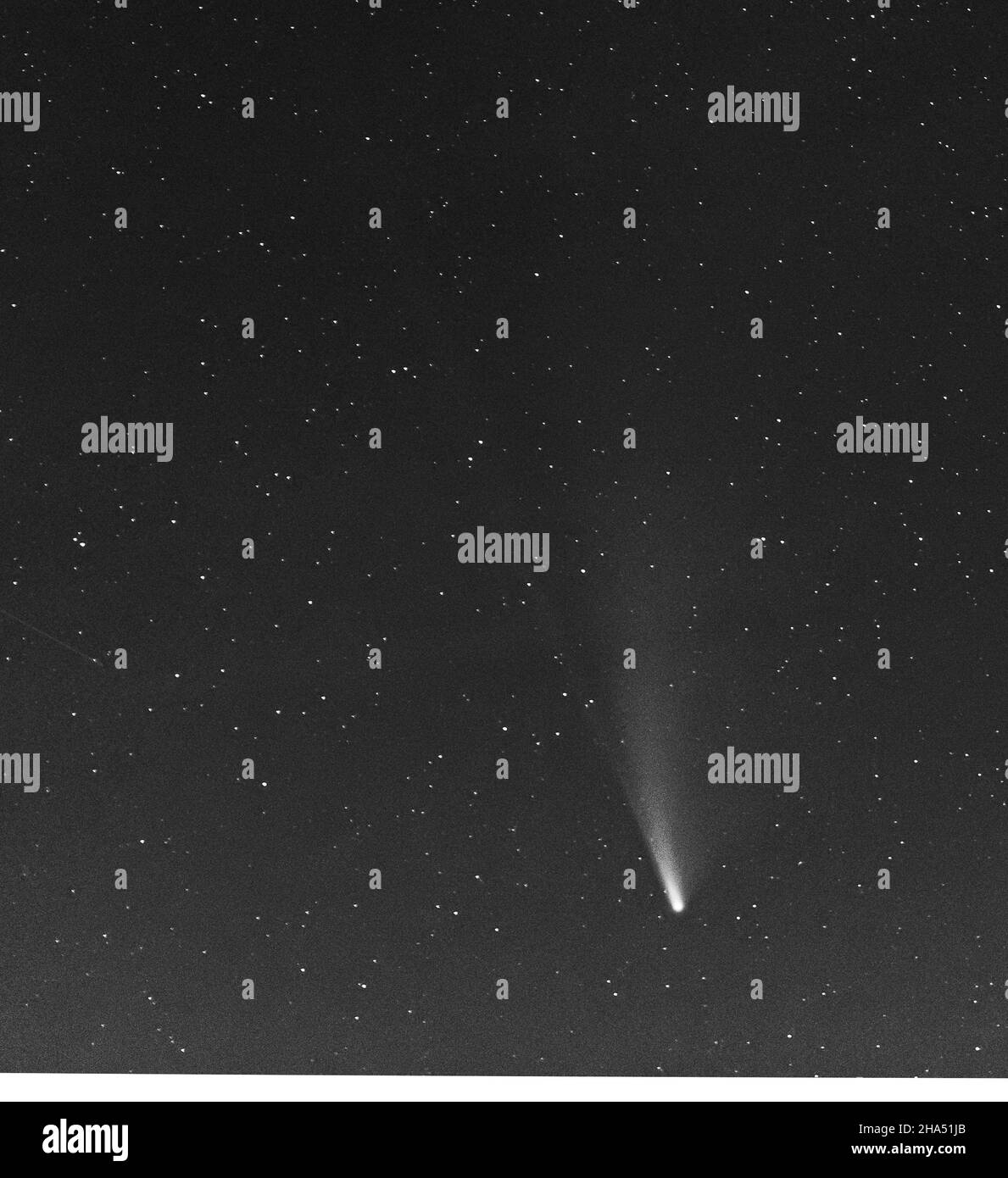 Falling star on the night sky Stock Photo - Alamy