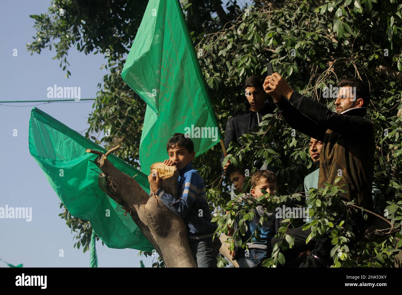 Islamic resistance movement 1987 hi-res stock photography and images ...