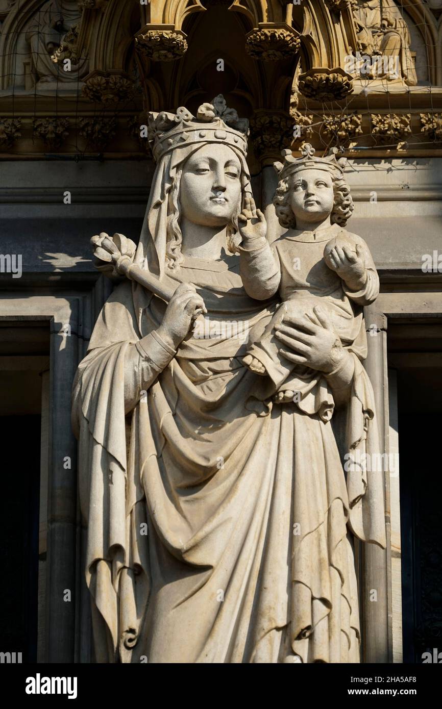 germany,north rhine-westphalia,cologne,cologne cathedral,main portal ...