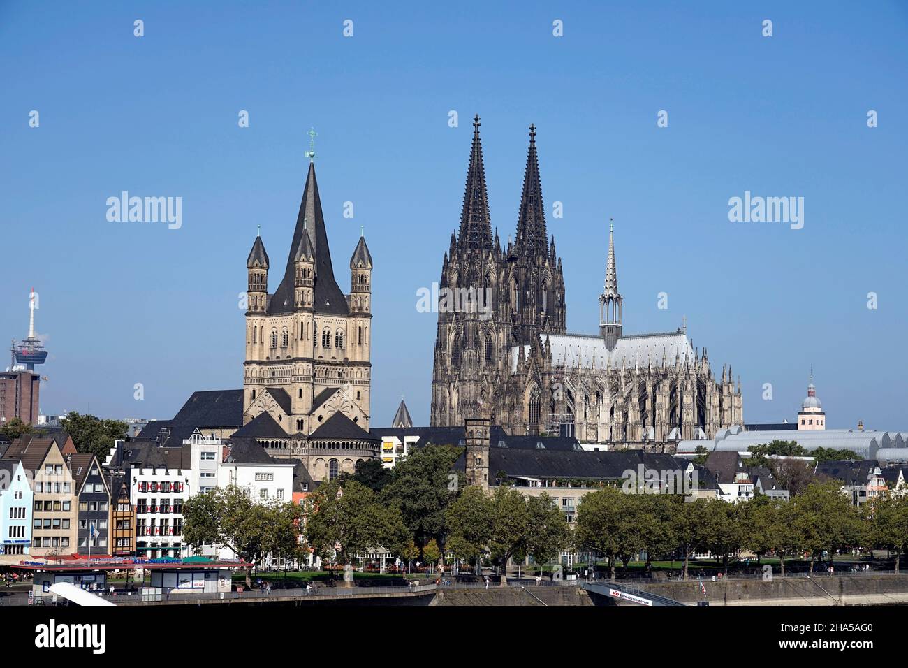 Cologne old town hi-res stock photography and images - Alamy