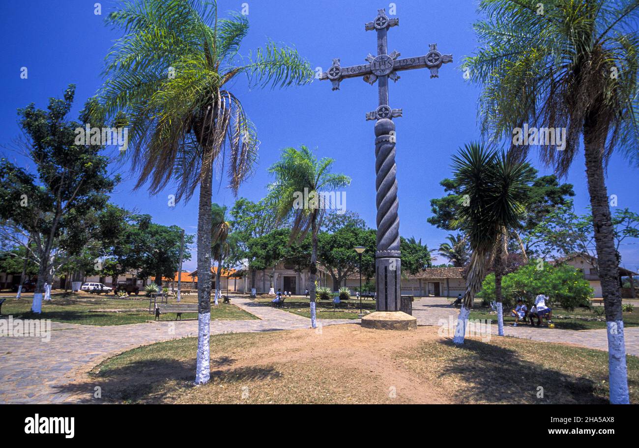 Wooden cross monument to Jesuitas, Plaza Principal de San Xavier, San ...