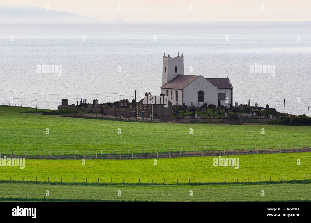 Church on the coast at ballintoy hi-res stock photography and images ...