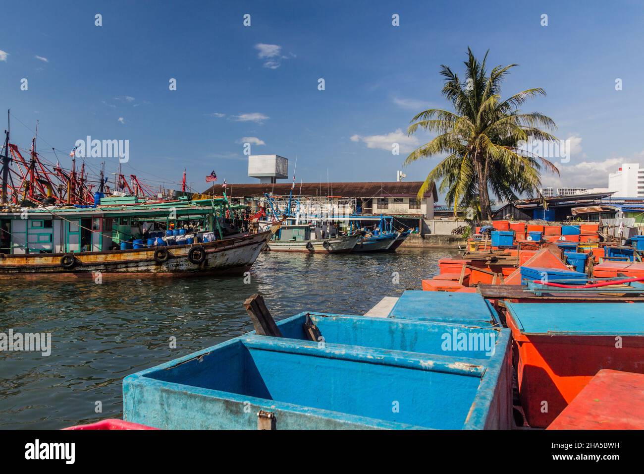 Fishing bots in the port of Kota Kinabalu, Sabah, Malaysia Stock Photo ...