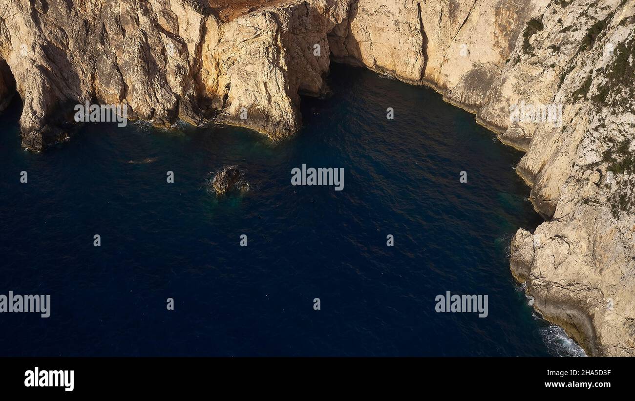 Top down view steep cliff hi-res stock photography and images - Alamy