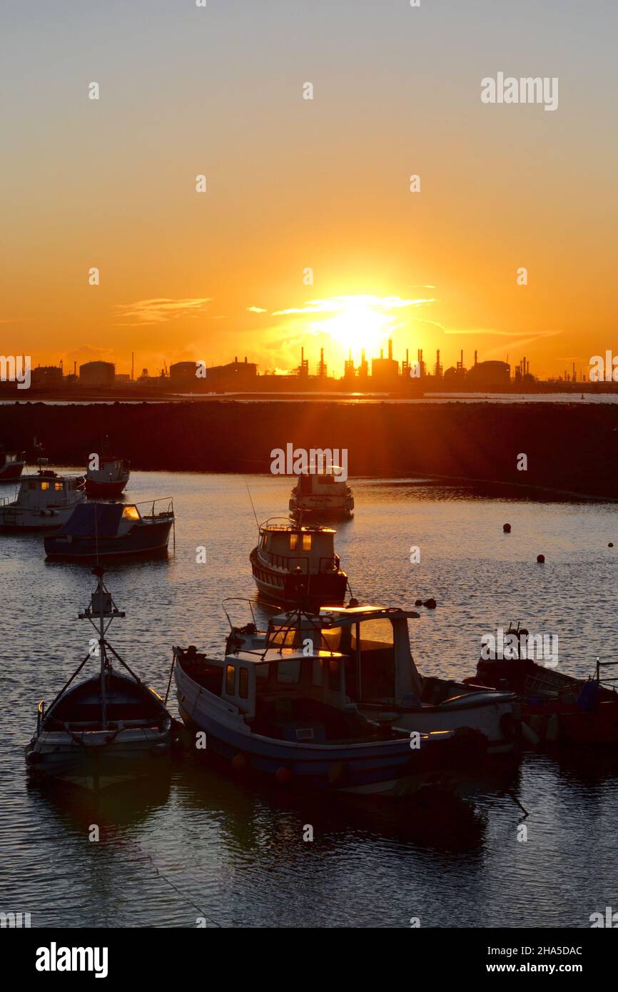 Sunset at Paddy's Hole, South Gare, Redcar, Teesside. Teesside Freeport ...