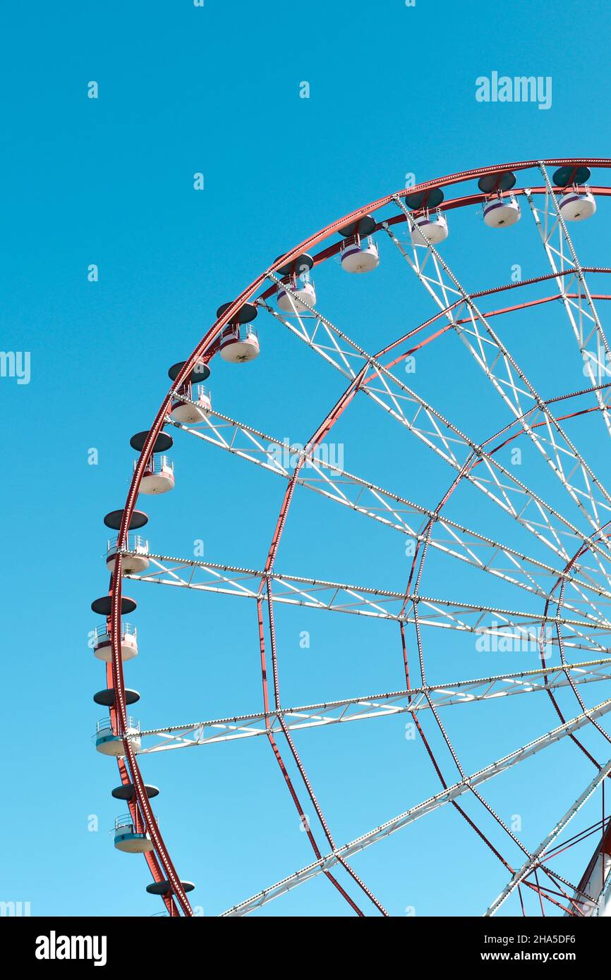 Ferris wheel in the amusement park Stock Photo - Alamy