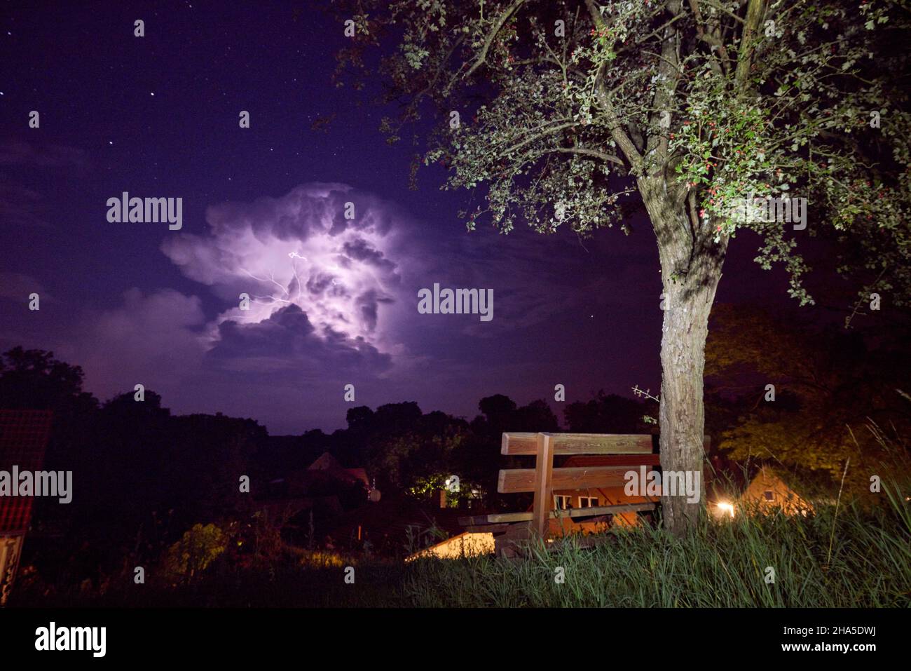 Lightning landscape hi-res stock photography and images - Alamy