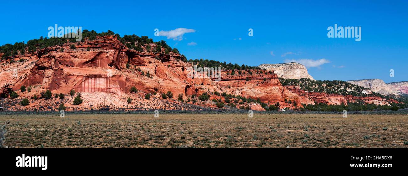 Rock Formations along the Johnson Canyon Road, Johnson Canyon, Kanab ...