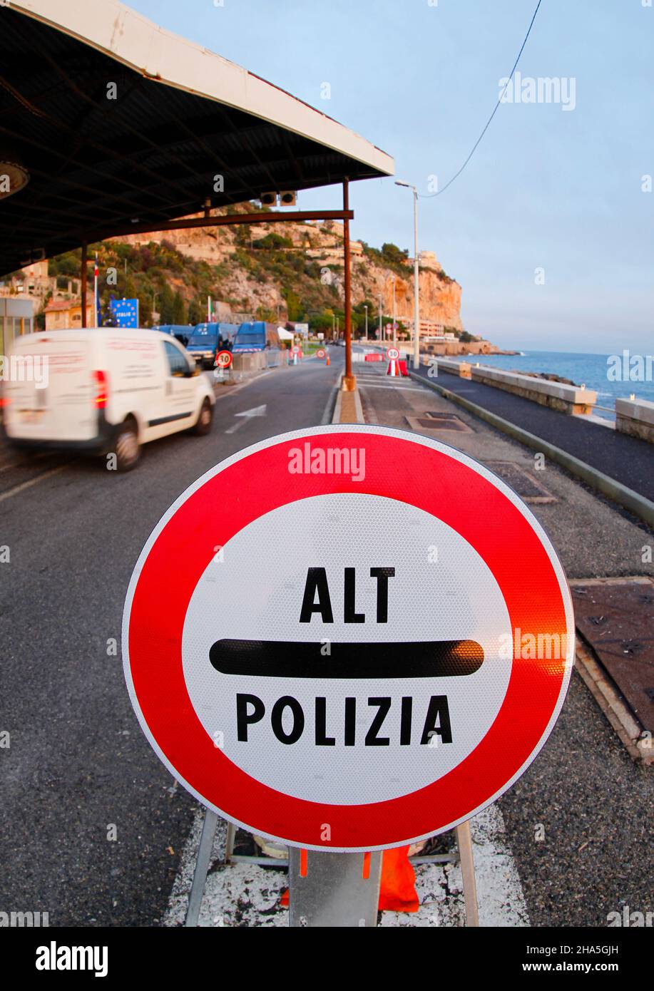 Menton, Frankreich. 10th Dec, 2021. Menton, France - December 10, 2021 ...