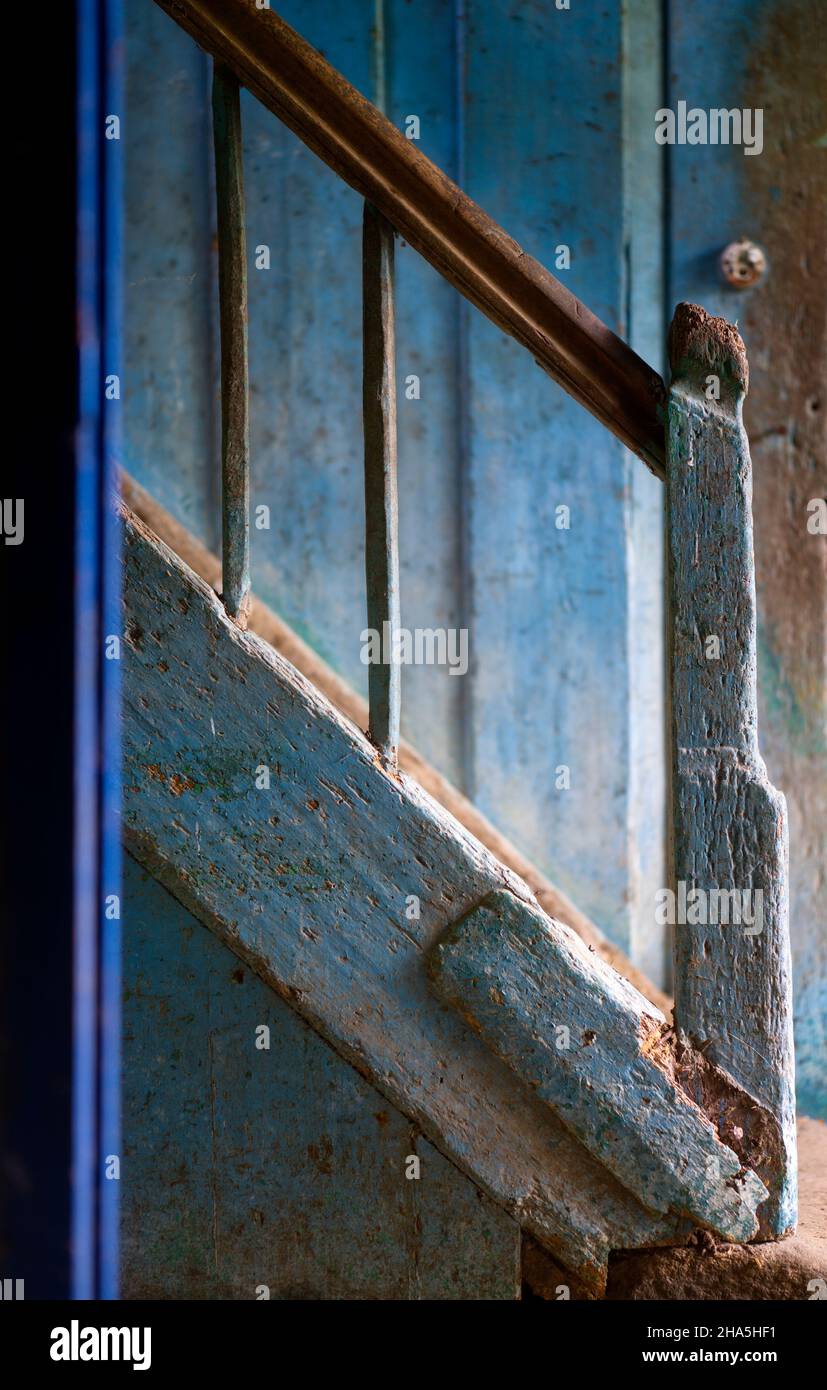 Residential interior staircase hi-res stock photography and images - Alamy