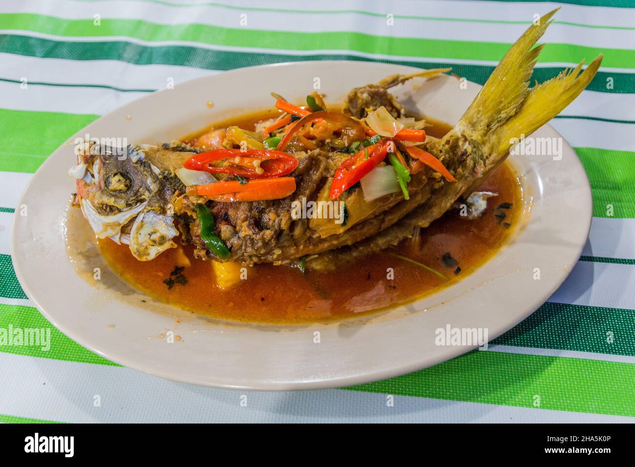 Sabah fish market kota kinabalu hi-res stock photography and images - Alamy
