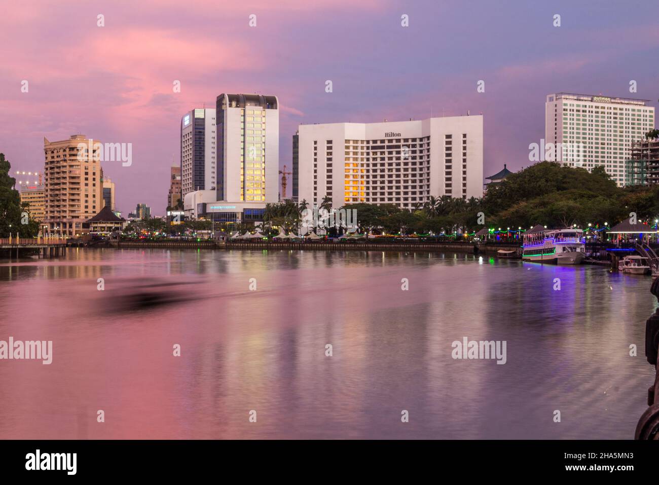 Riverfront kuching sarawak malaysia hi-res stock photography and images ...