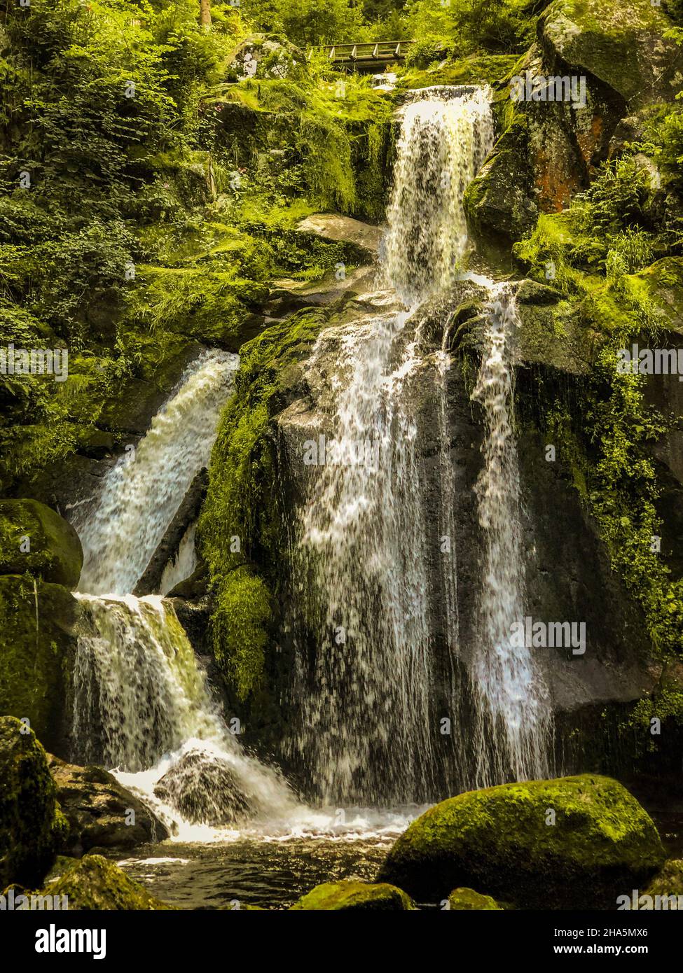 Din waterfall hi-res stock photography and images - Alamy