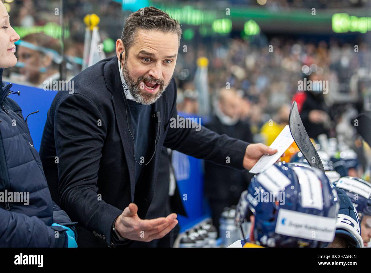 Assistant Coach Josh Holden (EV Zug) during the National League Regular ...