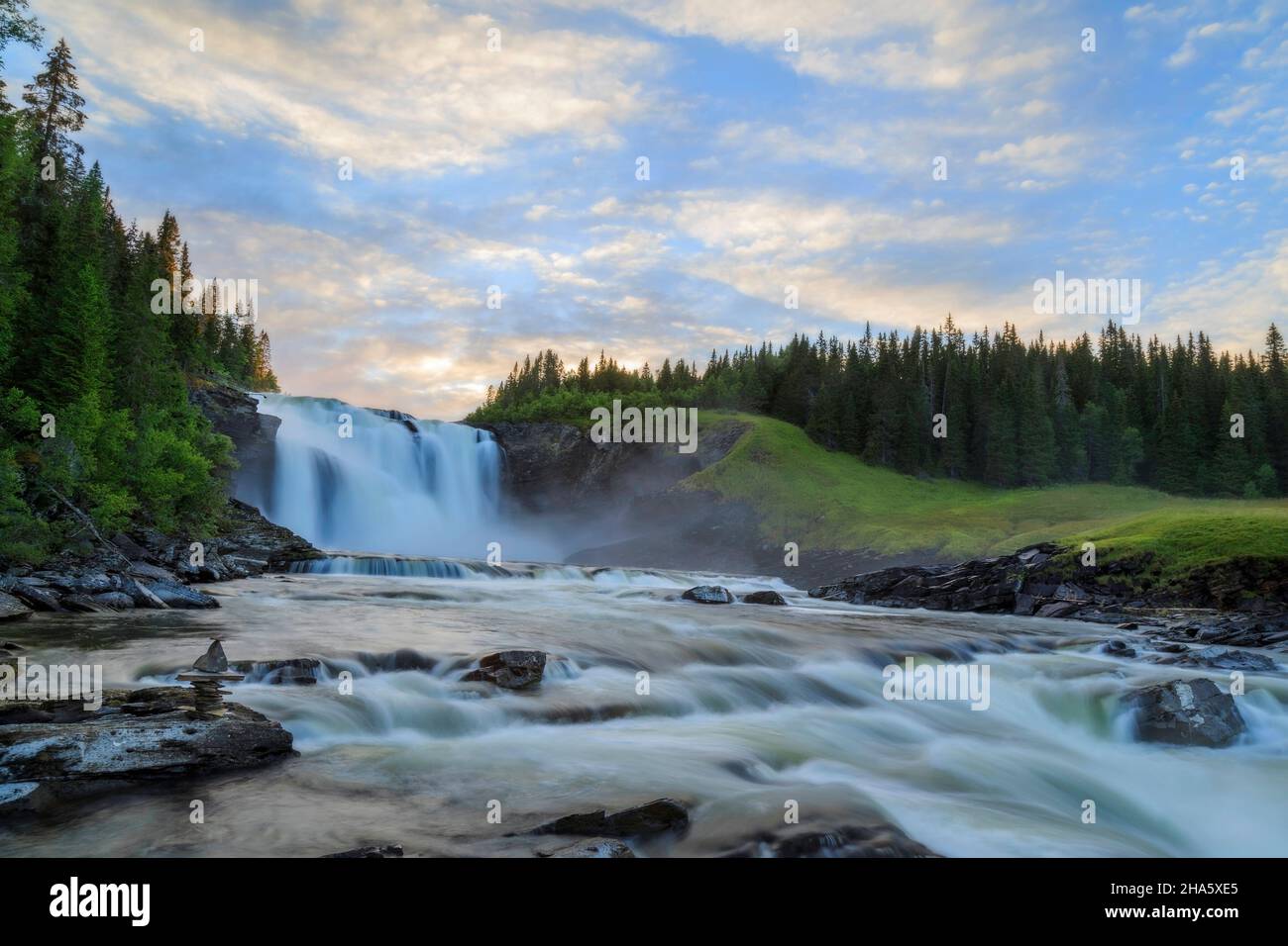 Forest landscape with rocks hi-res stock photography and images - Alamy