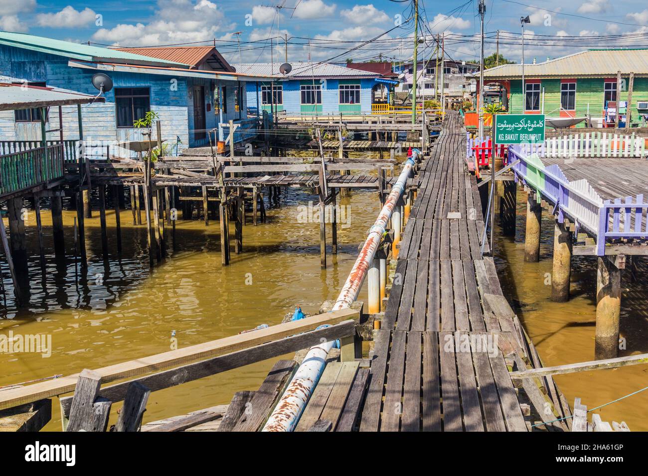 Kampong Ayer water town in Bandar Seri Begawan, capital of Brunei Stock ...