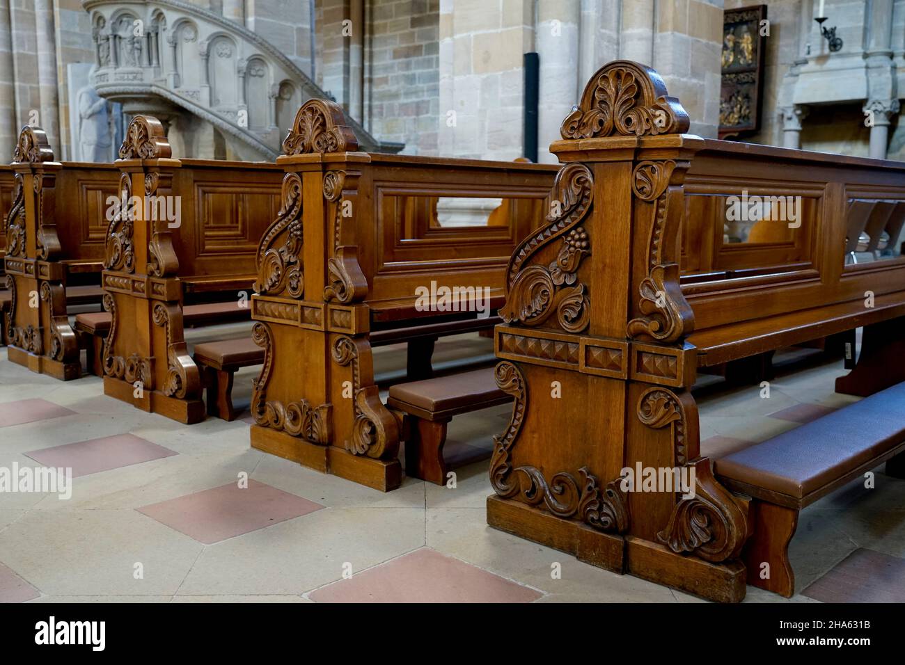 Inside of bank vault hi-res stock photography and images - Alamy