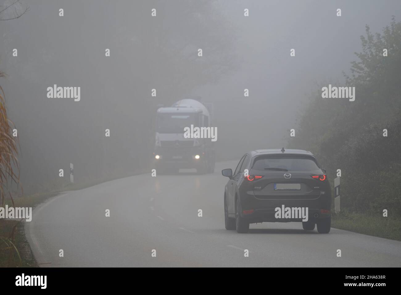 Car fog accident hi-res stock photography and images - Alamy