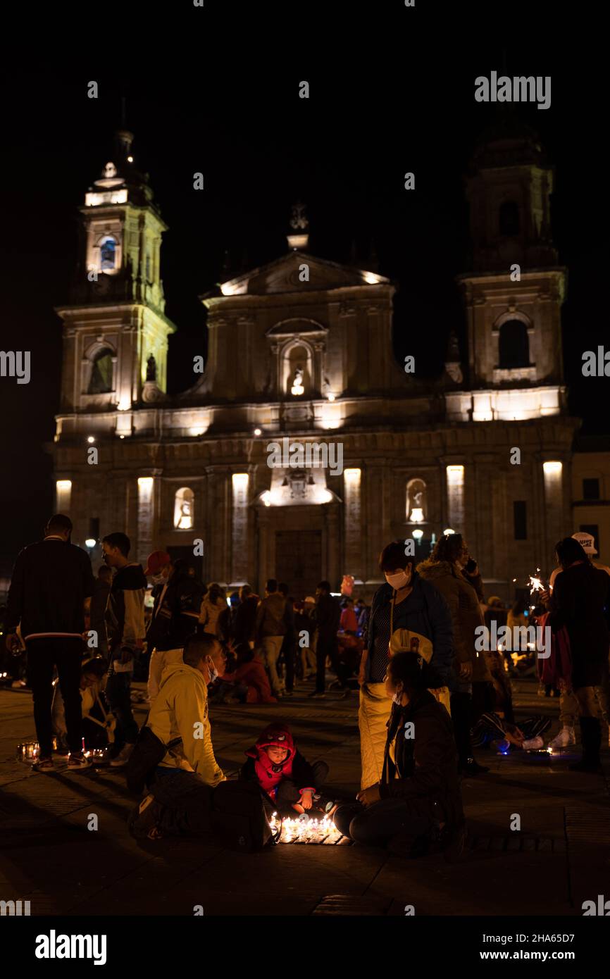 Family candles street hi-res stock photography and images - Alamy