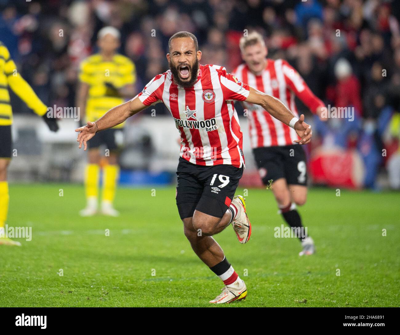 Brentford, UK. 10th Dec, 2021. Brentford Bryan Mbeumo celebrating his ...
