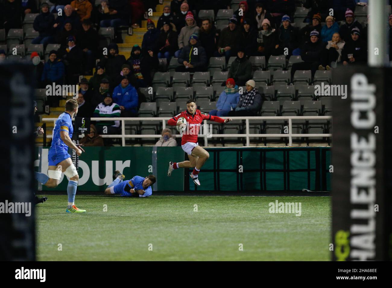 Adam radwan rugby hi-res stock photography and images - Alamy