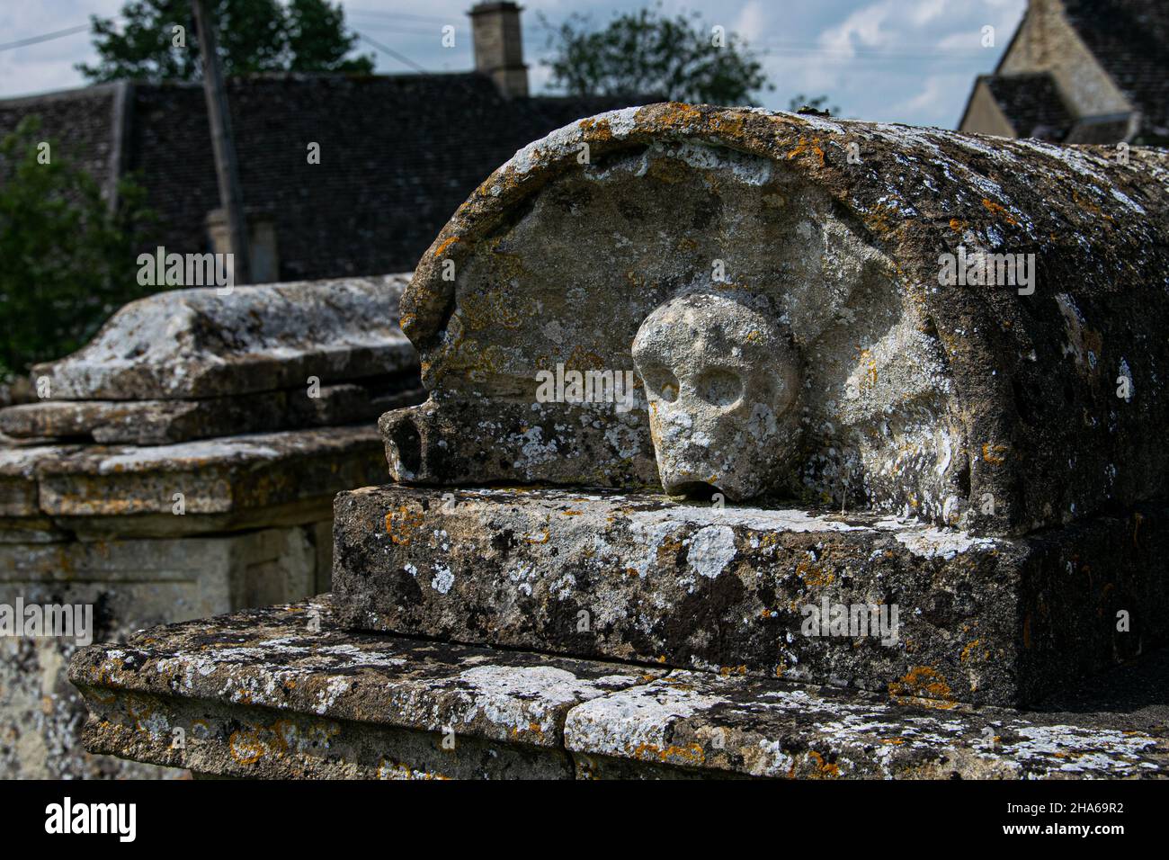 Stone skull detail on a bale tomb Stock Photo - Alamy