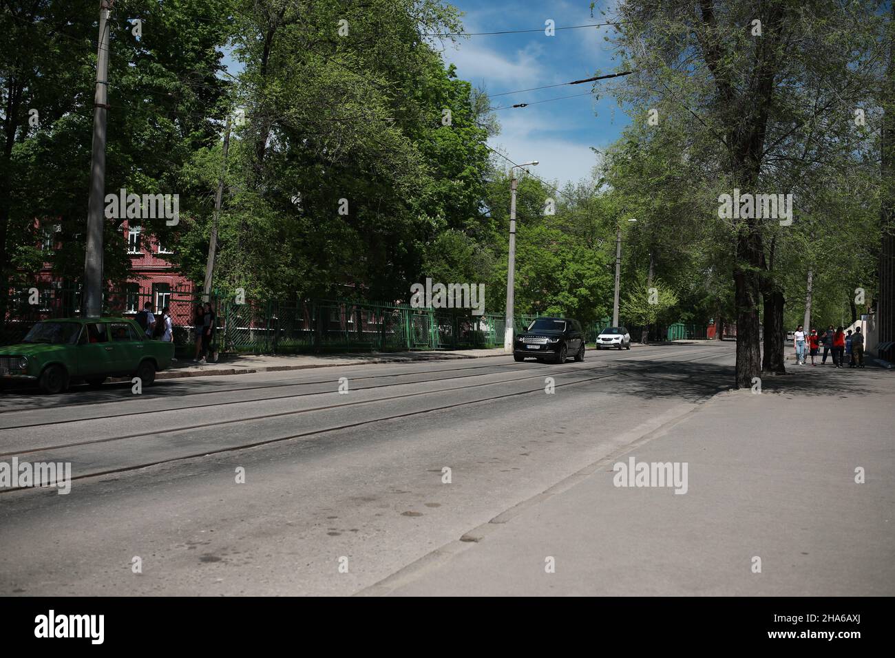 Clean roads hi-res stock photography and images - Alamy