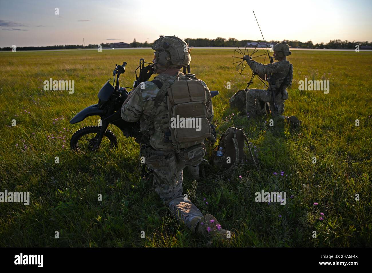 Special Tactics operators assigned to 24th Special Operations Wing take ...