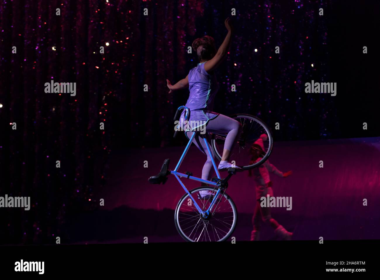 New York, NY - December 9, 2021: Alicia Beaudoin performs Acrobatic ...