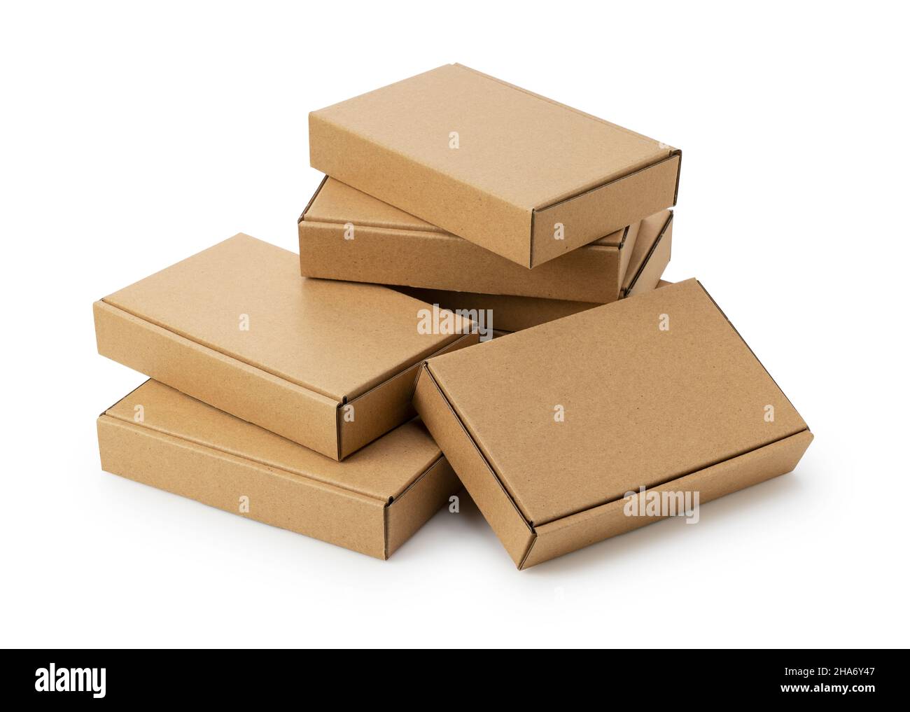 Cardboard box on white background. Box for mailing Stock Photo - Alamy