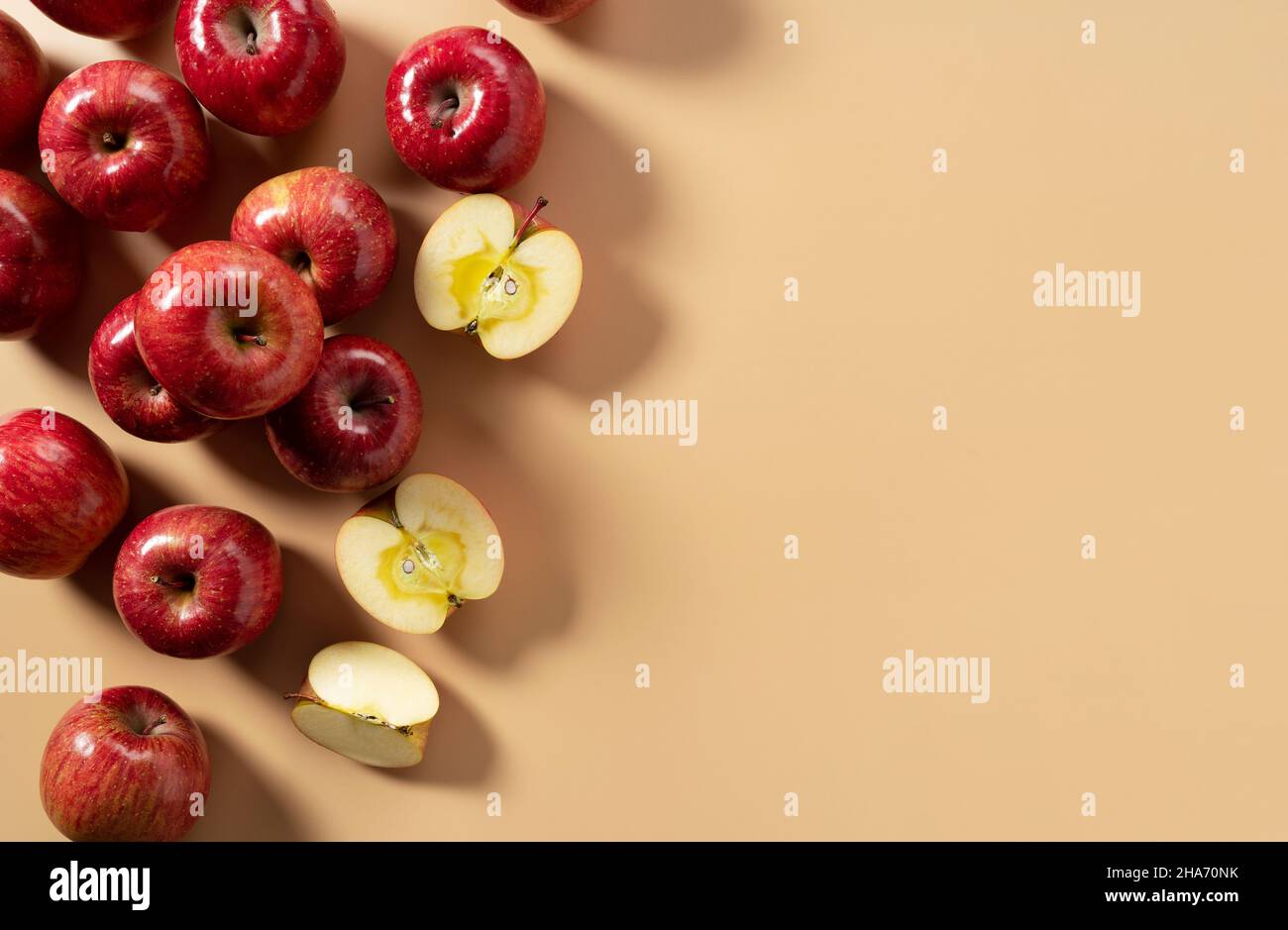 Quarter of apples hi-res stock photography and images - Alamy