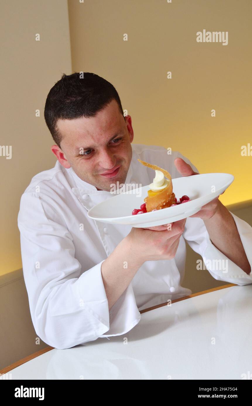 FRANCE. PARIS (75) 8TH DISTRICT. HOTEL MANDARIN ORIENTAL. THE YOUNG ...