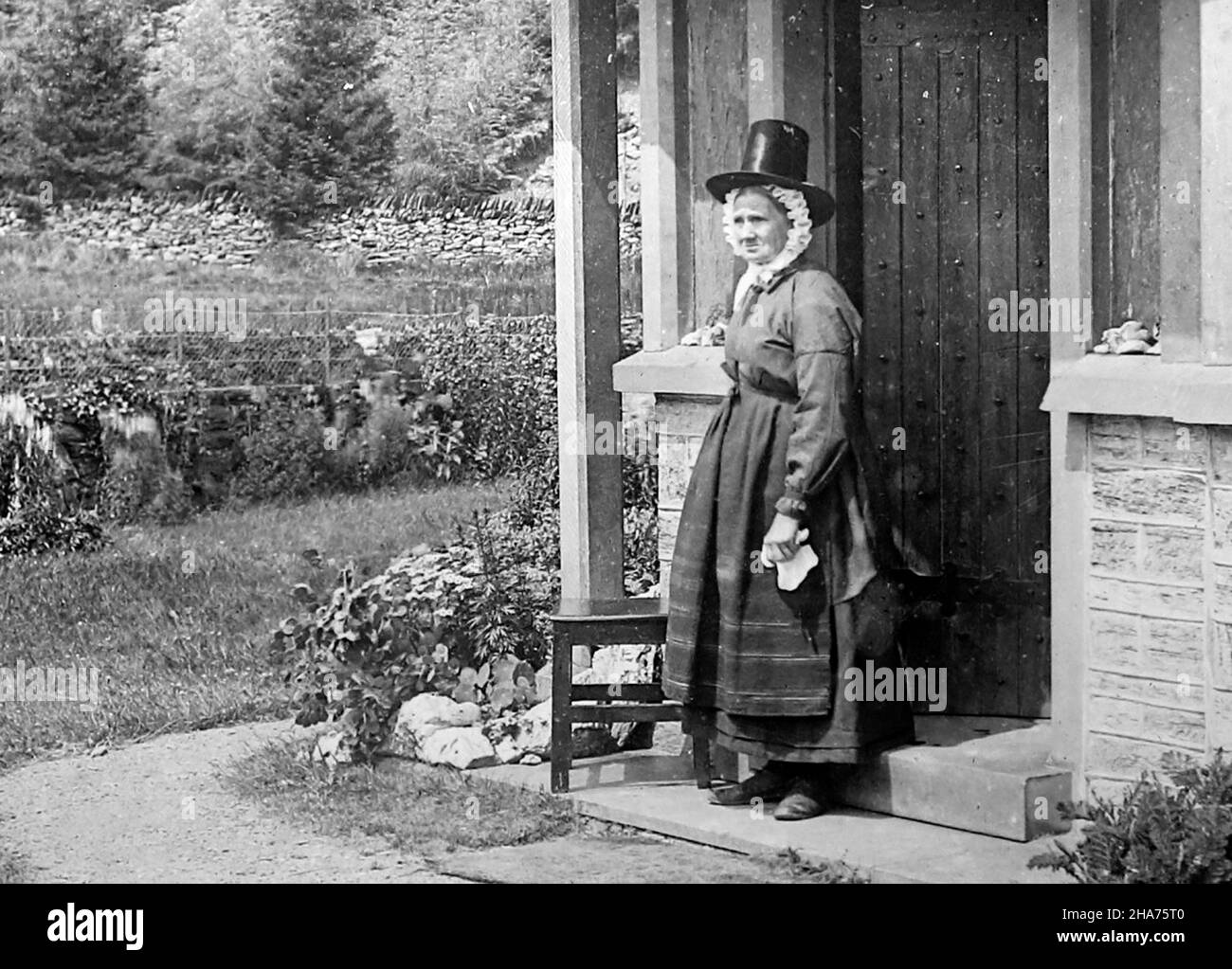 Welsh traditional dress hi-res stock photography and images - Alamy