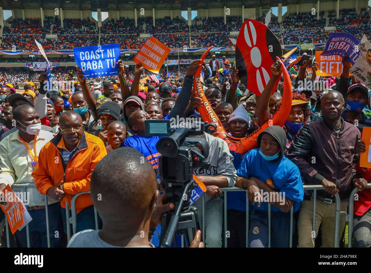 Kenyans seen gathered in large numbers for the Azimio la Umoja ...