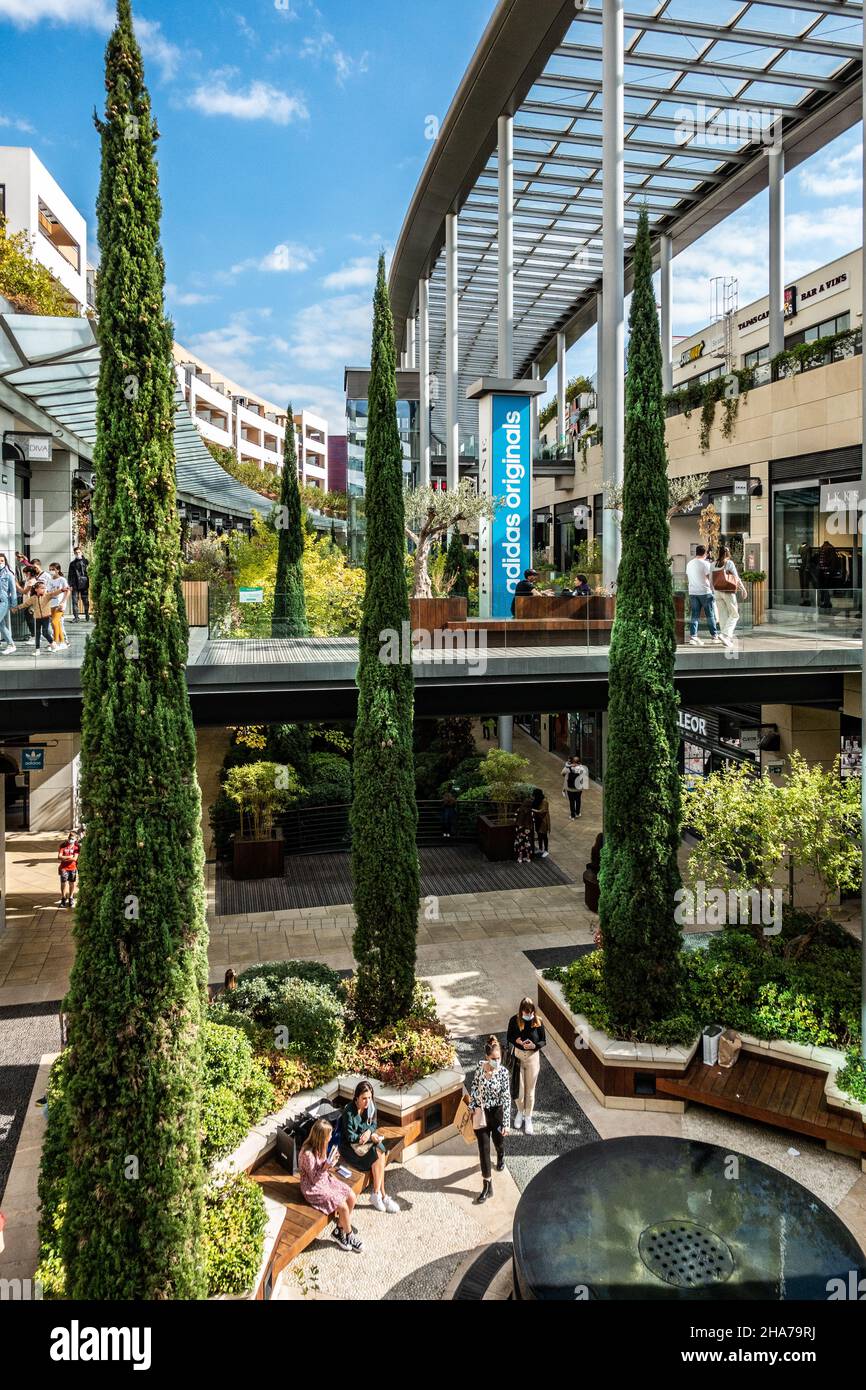Polygone shopping centre, Béziers Stock Photo - Alamy